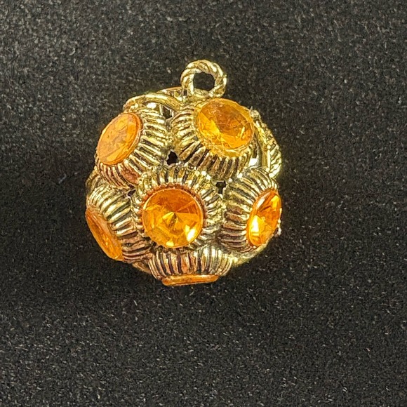 The Unbranded Brand | Jewelry | Vtg 6s Orb Pendant Amber Rhinestone ...
